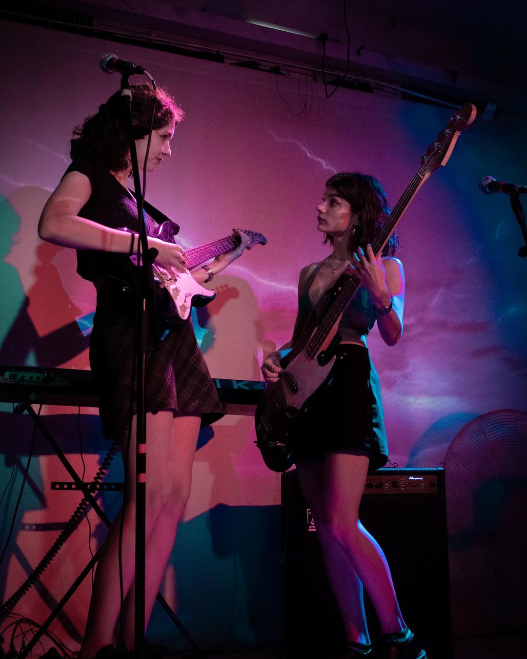 Pacífica: rocking enough to make us blush - Rock Cabeça